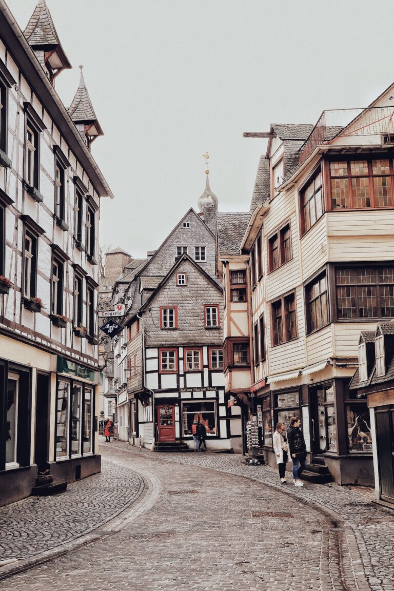 The Best Guide to Monschau Germany with Free Map (2025) - Offbeat ...